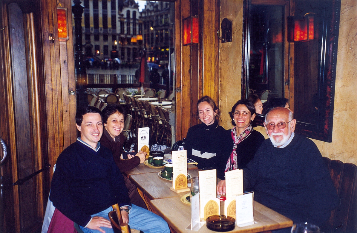 Breve semblanza de un Maestro: Héctor H. Schenone - Caiana